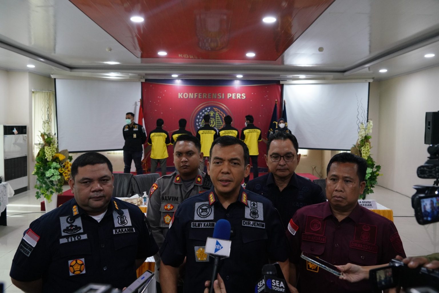 Bagaimana Cara Imigrasi Menangani WNA yang Overstay dan Akan ...